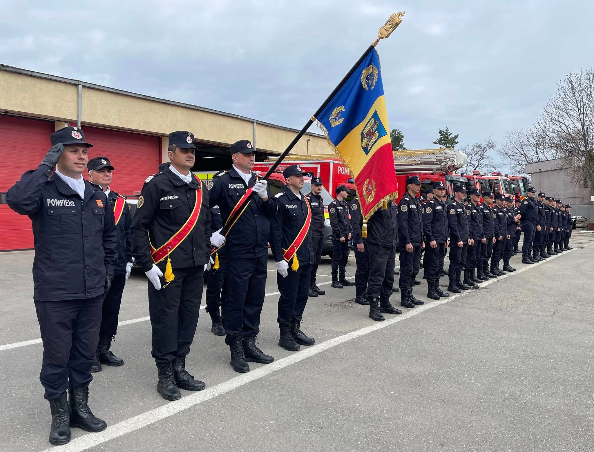 ISU Argeș: 38 de noi cadre au depus astăzi jurământul militar față de ...