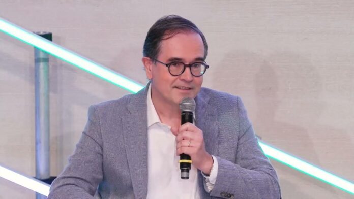 François Provost este noul CEO și administrator al Renault Group | ROMEDIA