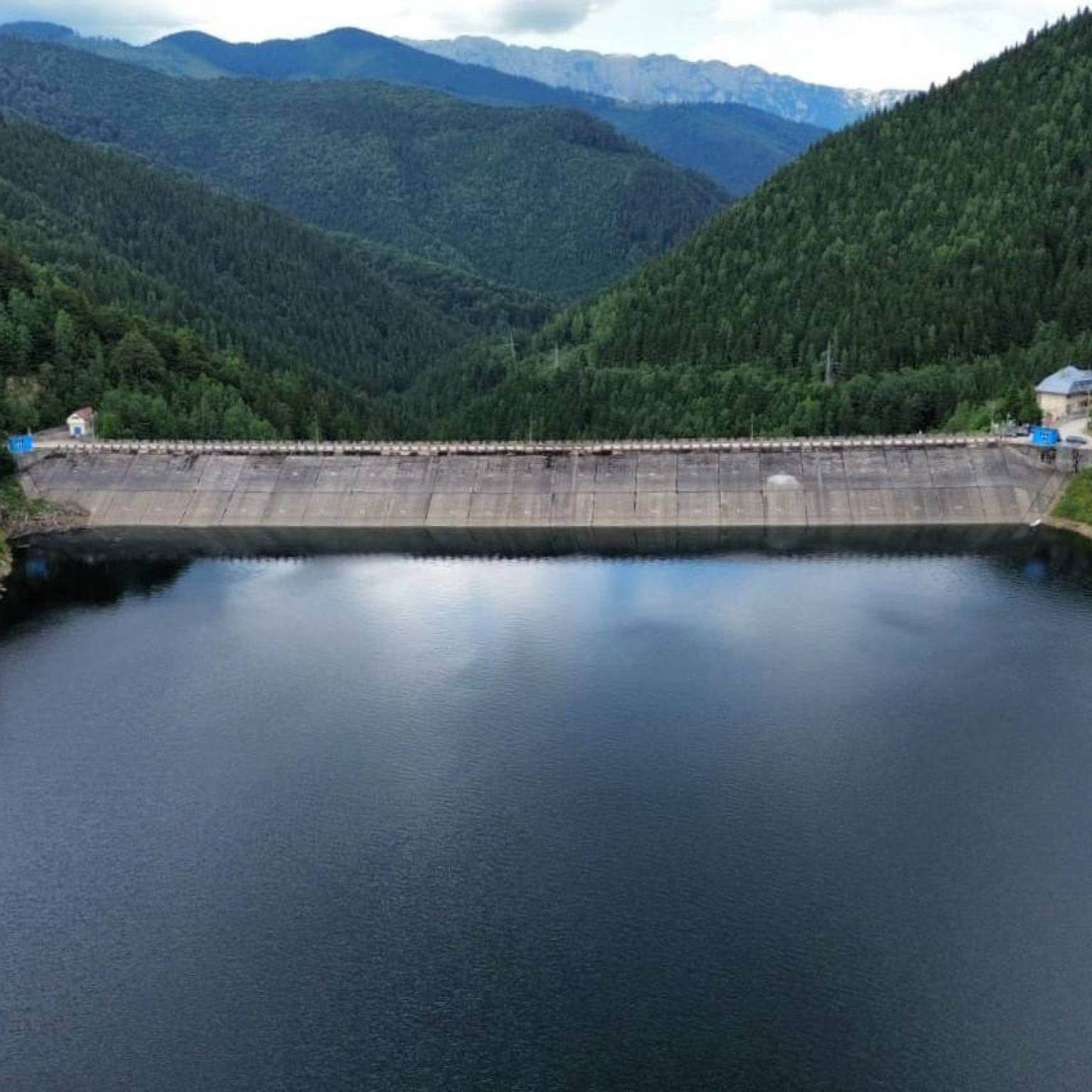 IMAGINI SPECTACULOASE cu Barajul Pecineagu pe timp de vară - Foto - RoMedia