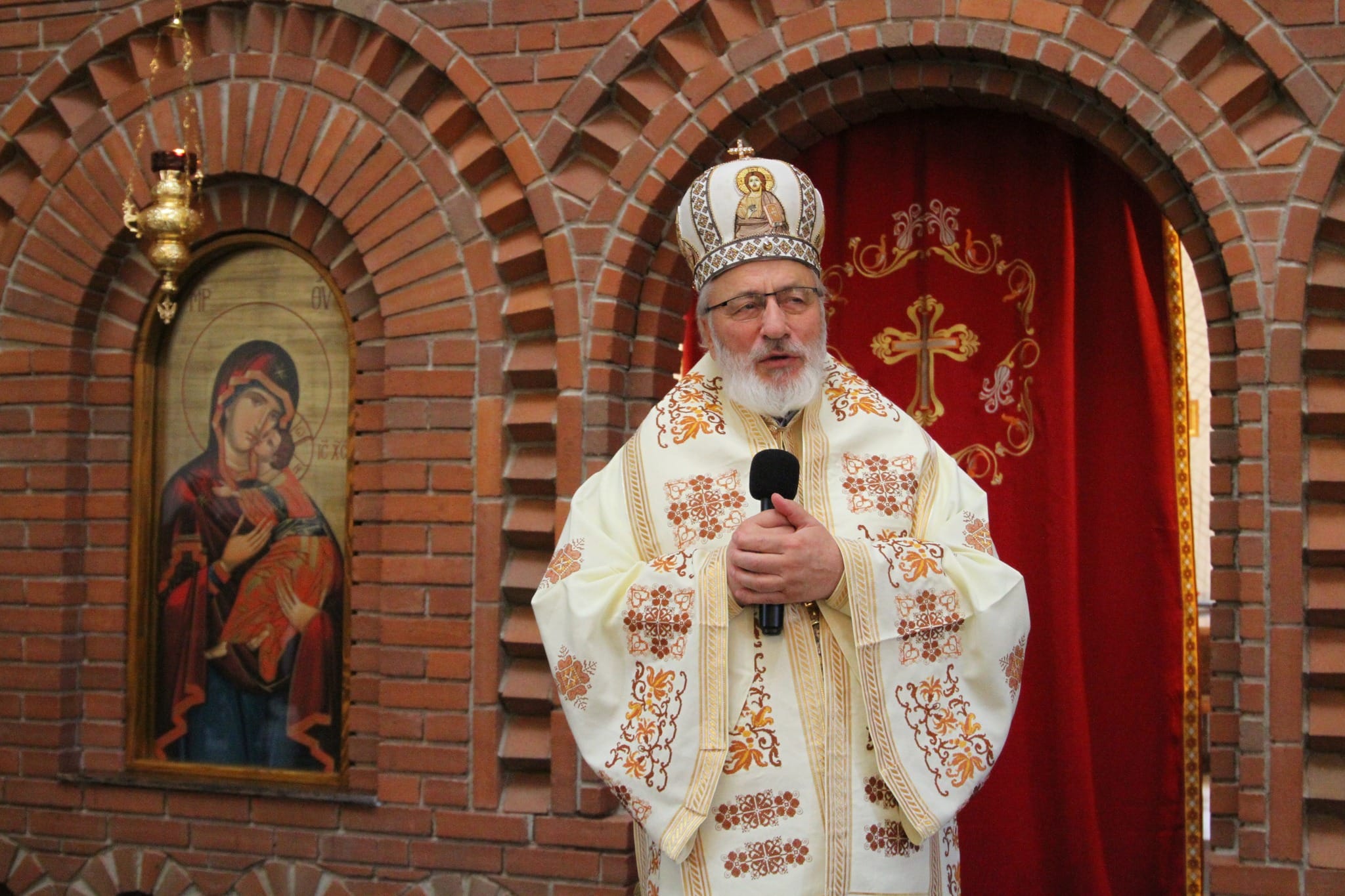 ÎPS CALINIC ARGEȘEANUL: "SĂ NE TREZIM DIN SOMNUL RAȚIUNII!" | ROMEDIA